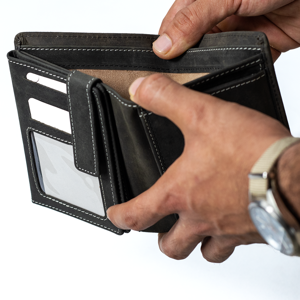 CARBONADO Tri Fold Wallet (Black)– Moto Central