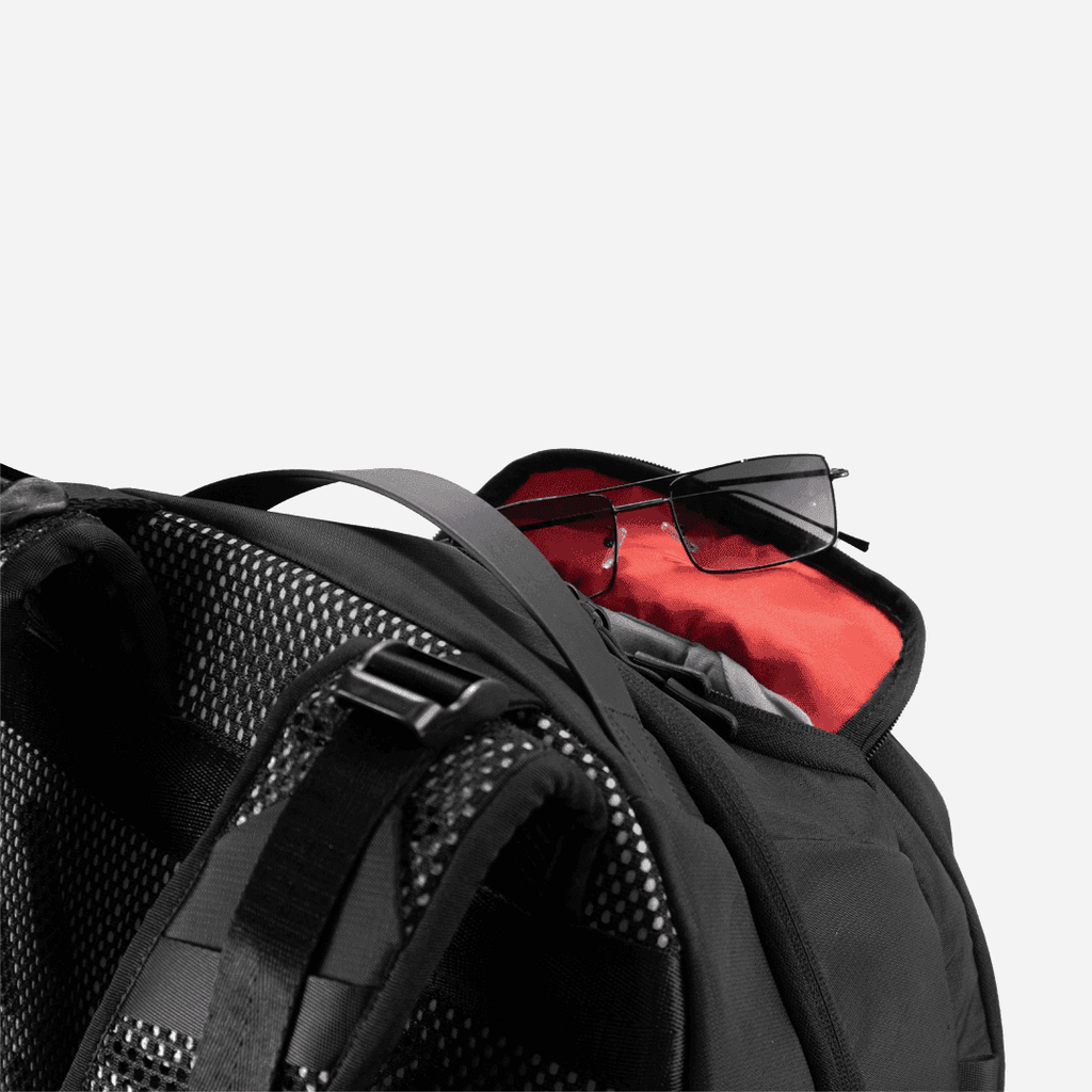 CARBONADO Gaming Backpack (Red)– Moto Central