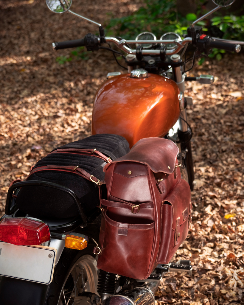 Trip Machine Outlander Saddlebag (Cherry Red)– Moto Central
