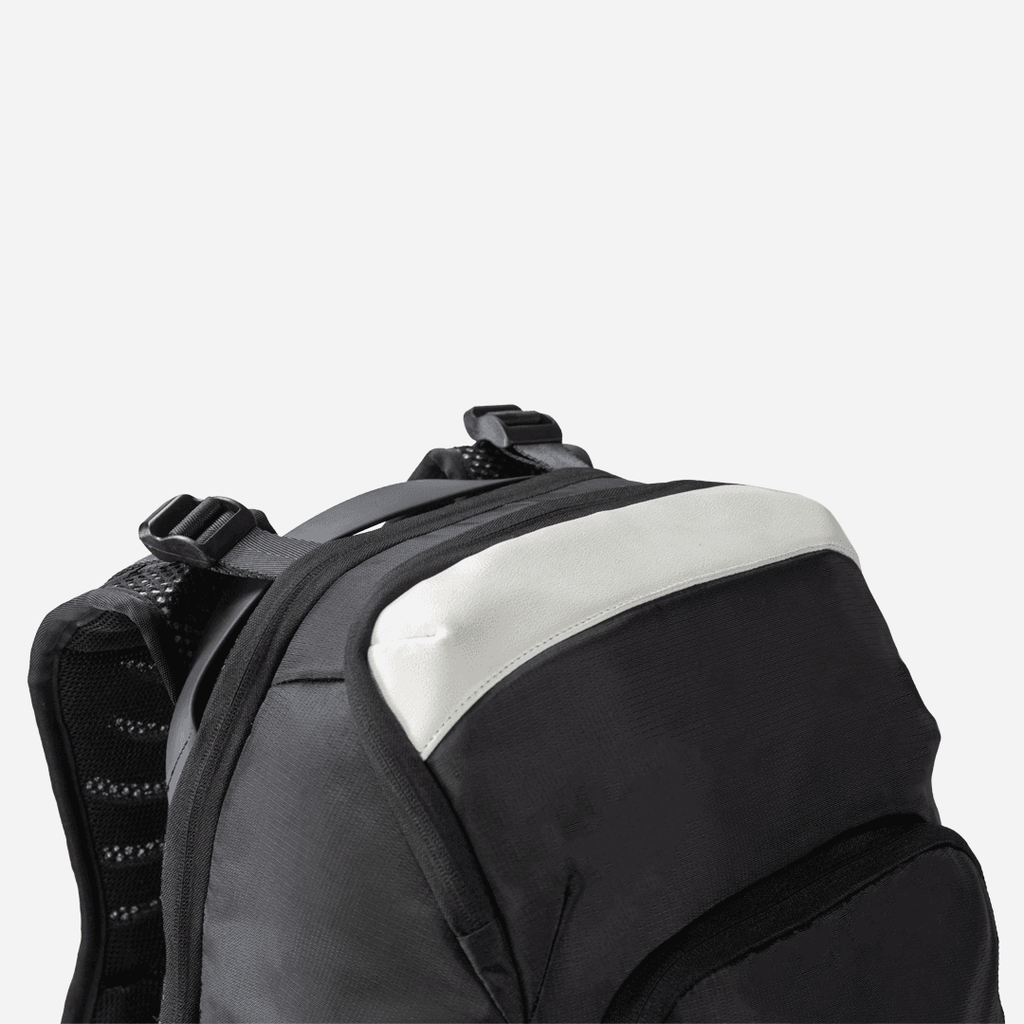 CARBONADO Beetle Backpack (Black)– Moto Central