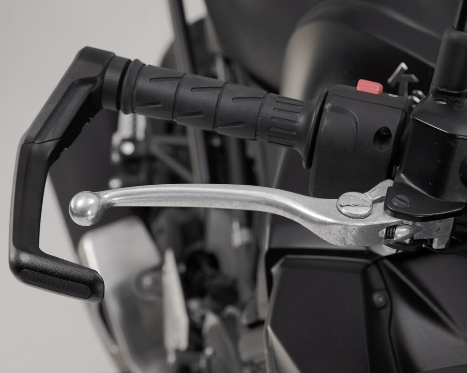 SW Motech Lever Guards for Kawasaki Z900 (LVG.08.868.10000/B)– Moto Central